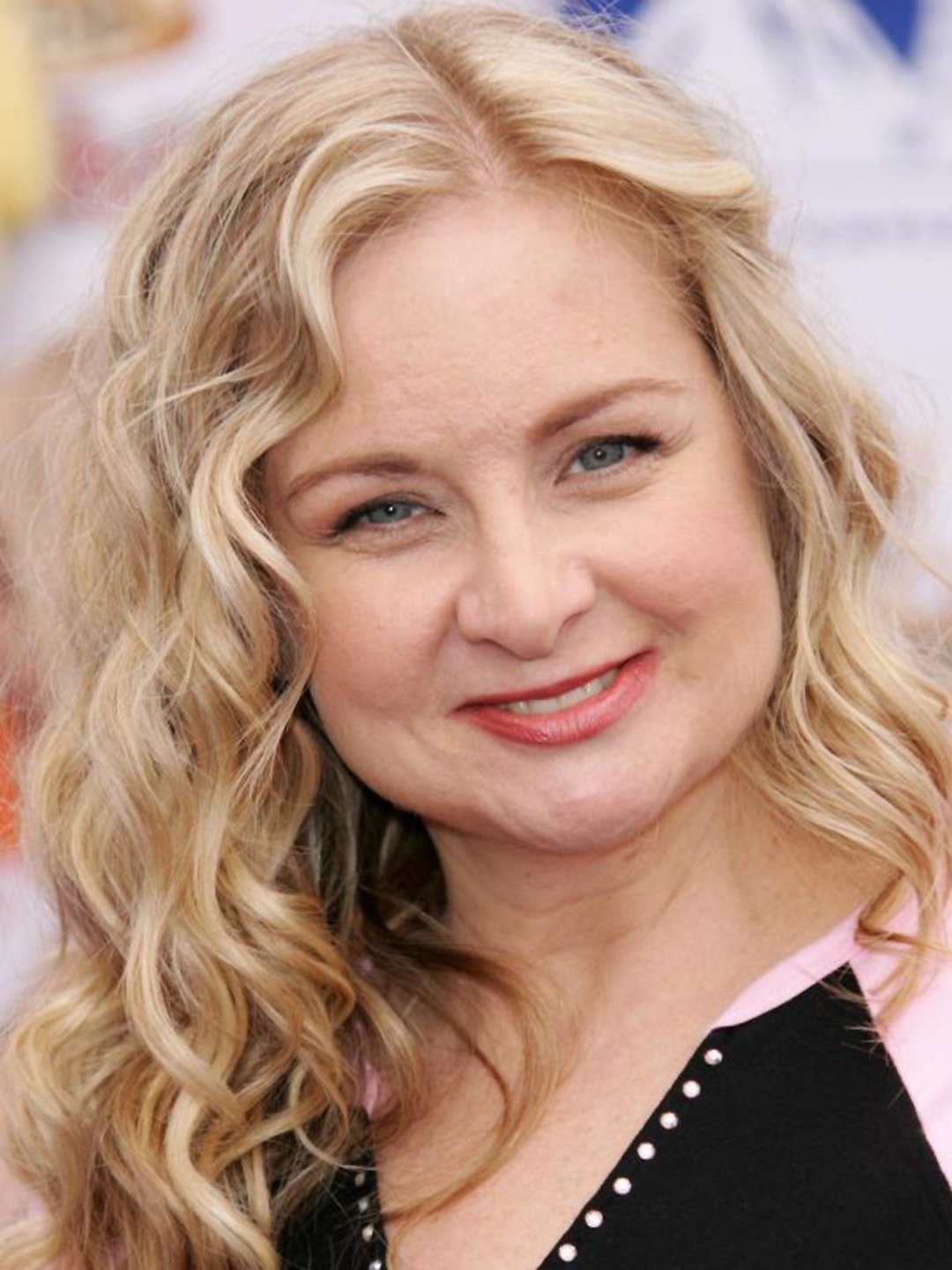 Cheryl Rixon's Instagram, Twitter & Facebook on IDCrawl