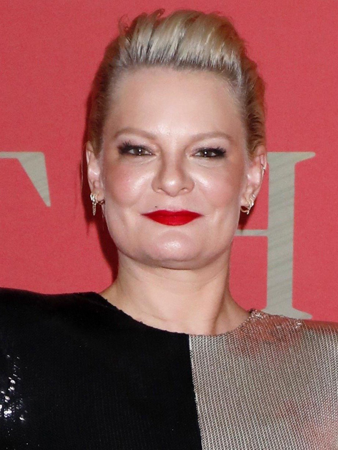 Suzi Simpson's Instagram, Twitter & Facebook on IDCrawl